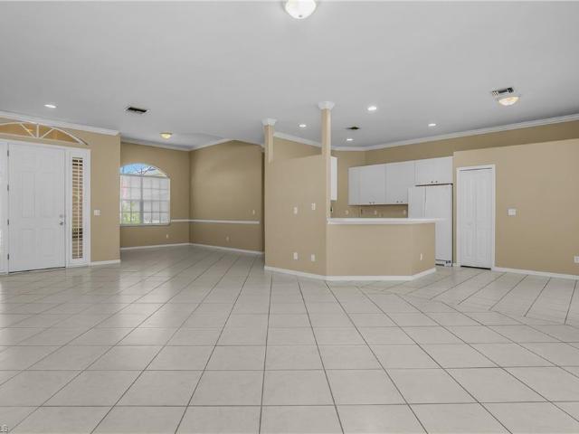 11082 Lakeland Cir, Fort Myers, FL 33913 | MLS #226024