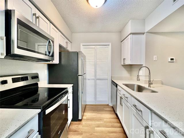 11084 Harrowfield Rd, Charlotte, NC 28226 | MLS #4341