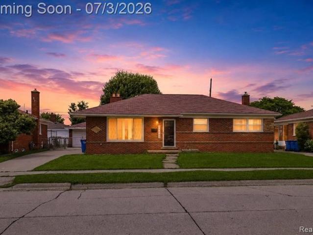 11085 Busch Ave, Warren, MI 48089