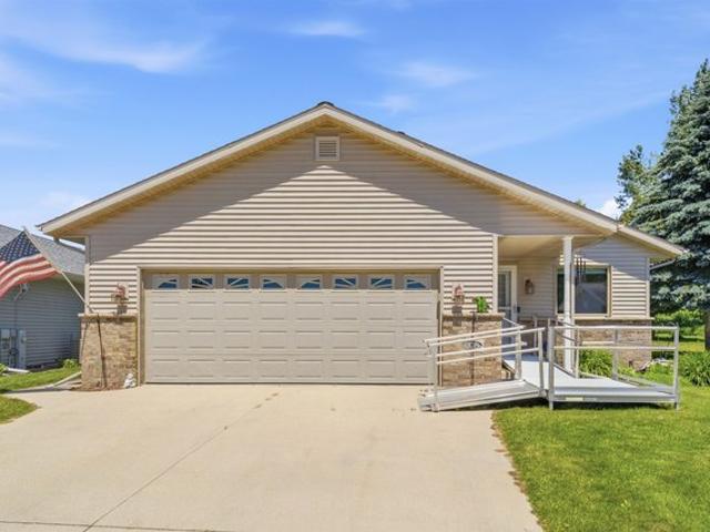 1108 Mahogany Ct, Two Rivers, WI 54241