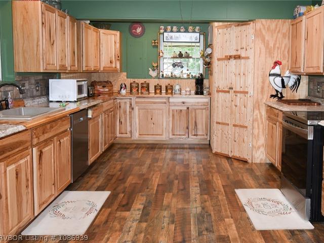 1108 Maple Lane