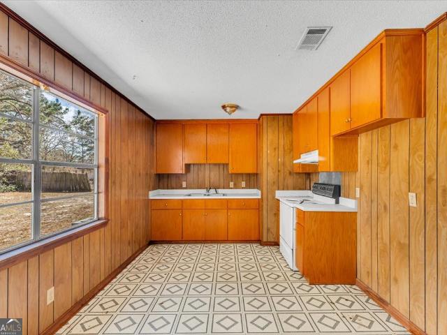 1108 Mary Ann Drive