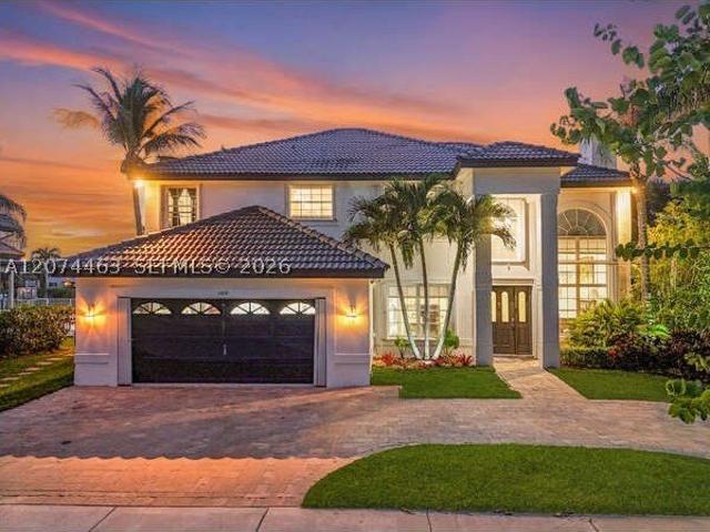 1108 NW 180th Ave, Pembroke Pines, FL 33029