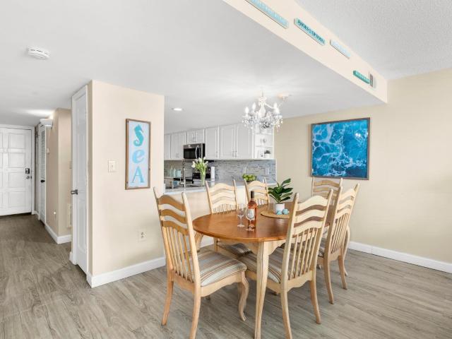 1108 N Waccamaw Dr. 304