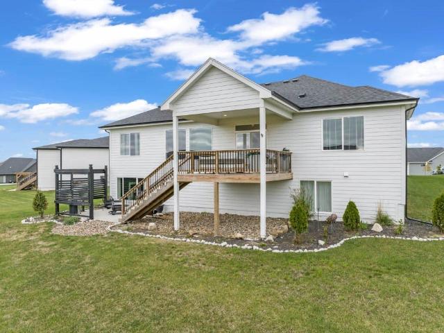 1108 NE Forest Ridge Ct, Ankeny, IA