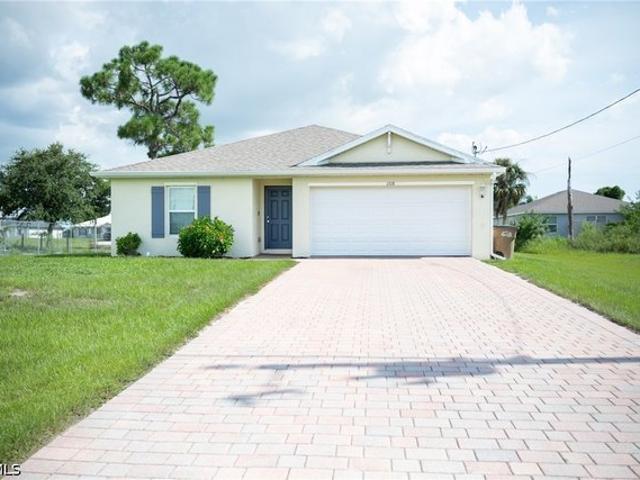 1108 NE 36th Ln, Cape Coral, FL 33909