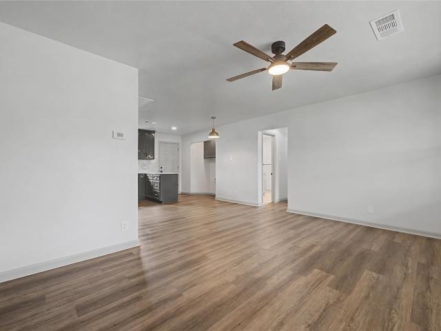 1108 Nottingham Dr, Angleton, TX 77515 | MLS #71324 | Compass