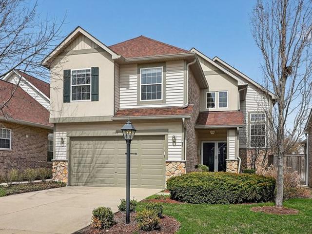 1108 Oxford Ct, Oakbrook Terrace, IL 60181