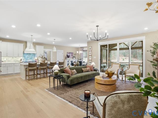 1108 Oriole Landing Lane