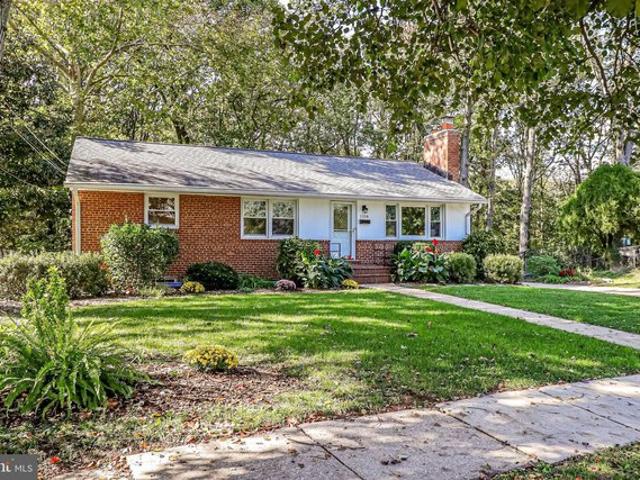1108 Archer Ct, Alexandria, VA 22312