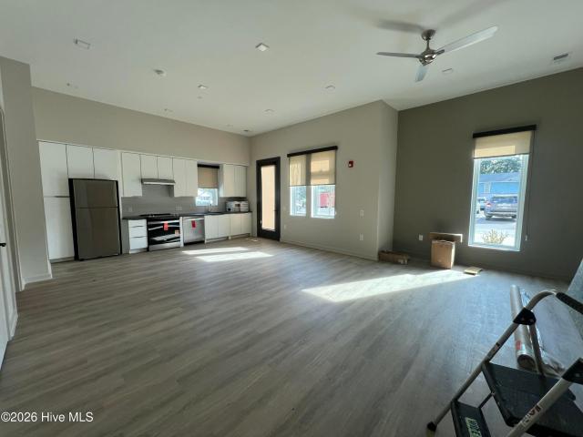 1108 Castle Street # 112