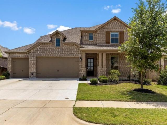 1108 Claiborne Dr, Aubrey, TX 76227