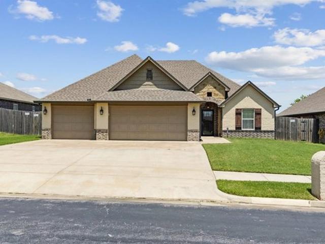 1108 Colhurst Ln, Claremore, OK 74019
