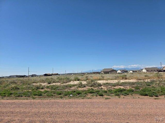 1108 E Blackstone Dr, Pueblo West, CO 81007