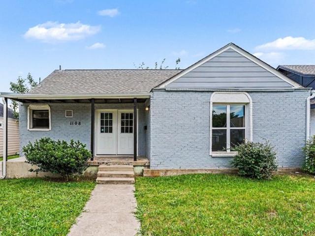 1108 E Robert St, Fort Worth, TX 76104