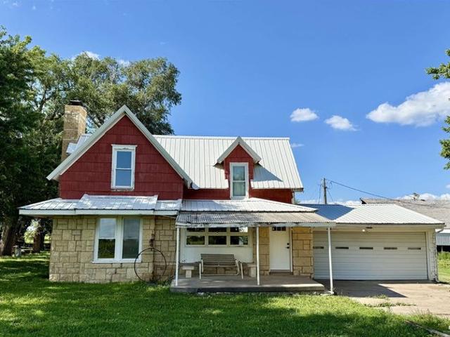 1108 G Ave, Dwight, KS 66849