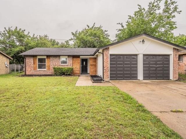1108 Georgetown St, Arlington, TX 76015