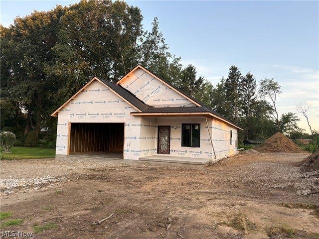 1108 Jennifer Dr, Dover, OH 44622