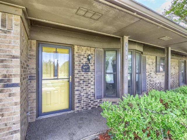 1108 Joanne Circle