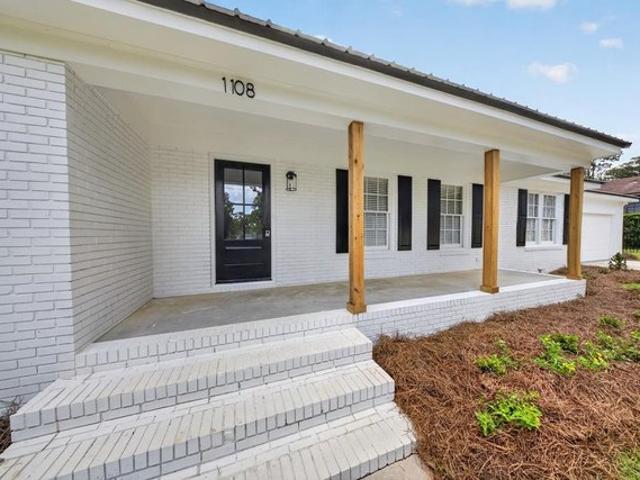 1108 Kimberly Dr, Valdosta, GA 31602