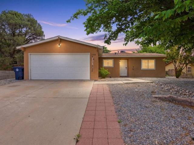 1108 Landman Dr NE, Albuquerque, NM 87112
