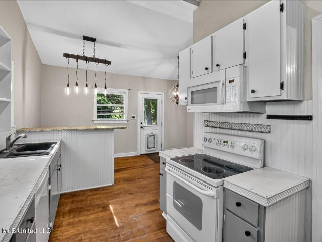 1108 Live Oak Avenue