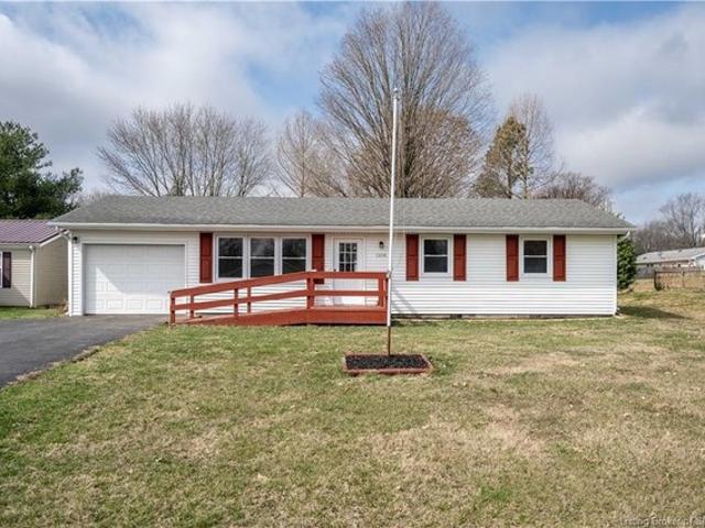 1108 Parkview Dr, Salem, IN 47167