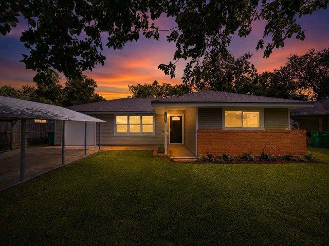 1108 Prune St, La Marque, TX 77568