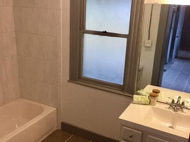 1108 S 1st Street 2 Bedroom Apartment for Rent at 1108 S 1st St, Louisville, KY 40203 Old Louisville