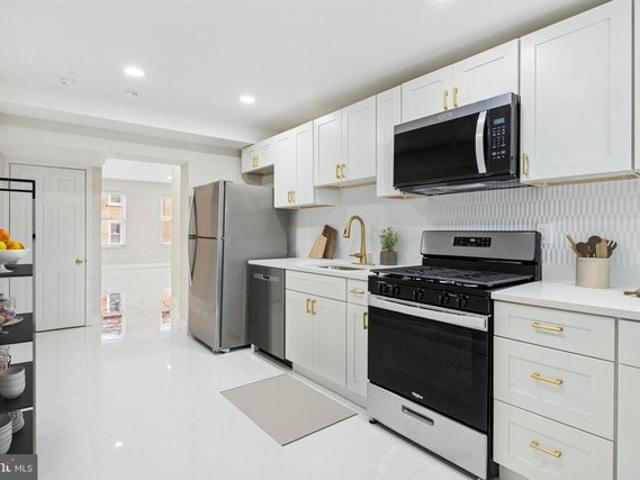 1108 W 3rd St, Wilmington, DE 19805