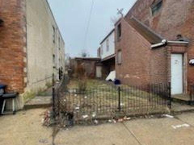 1108 W 3Rd Street