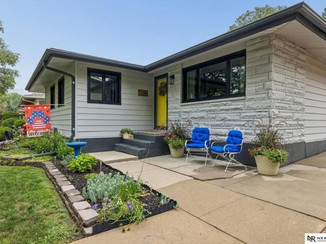 1108 W Avon Ln, Lincoln, NE 68505