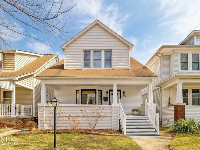 1108 Wayburn St, Grosse Pointe Park, MI 48230