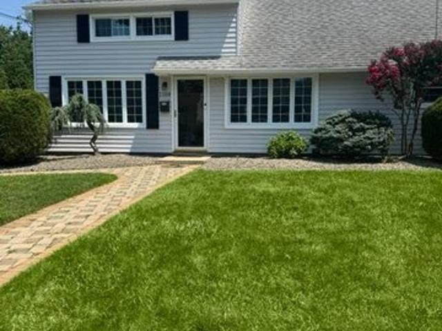 1108 Woodruff St, Woodbridge, NJ 08830