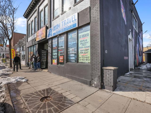 1108 1 E Lake Street