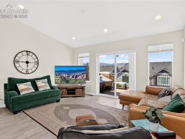 11090 Galaxy Hunter Drive