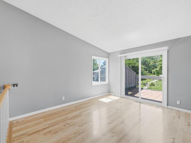 110972 Von Hertzen Circle