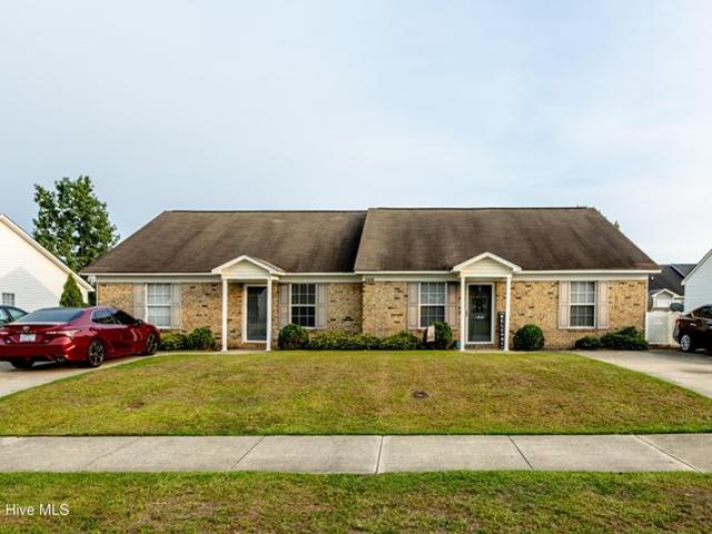 1109 Masters Ln, Greenville, NC 27834