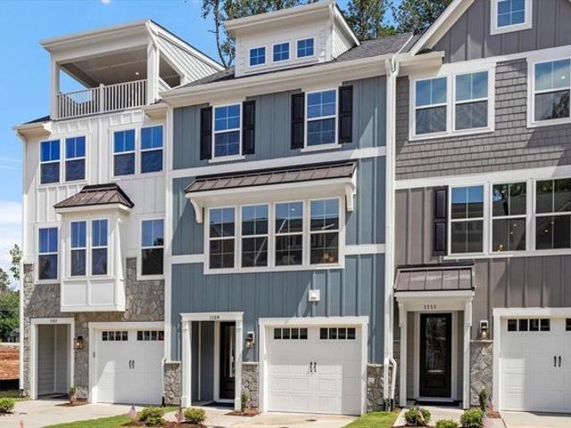 1109 Blackthorn Ln, Durham, NC 27703