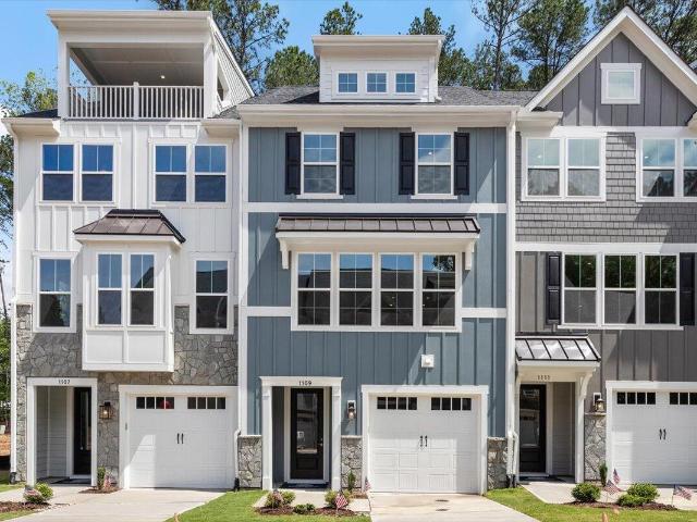 1109 Blackthorn Lane