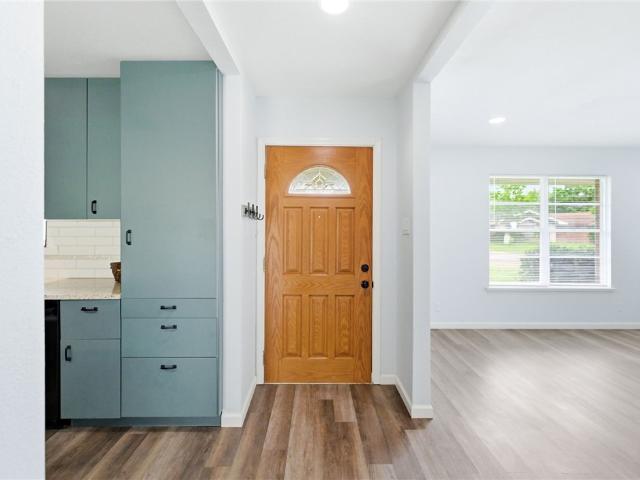 1109 Bradshaw Drive