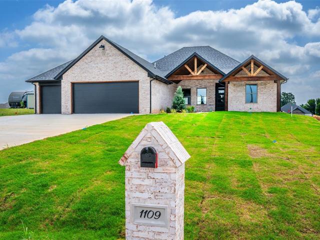1109 Bridgeview Lane