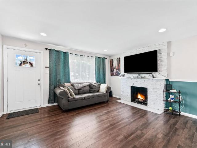 1109 Brookwood Lane