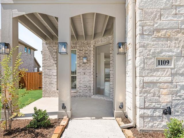 1109 Cardinal Dr, Midlothian, TX 76065 | MLS #21323