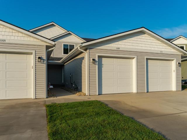 1109 Century Village Lane NE