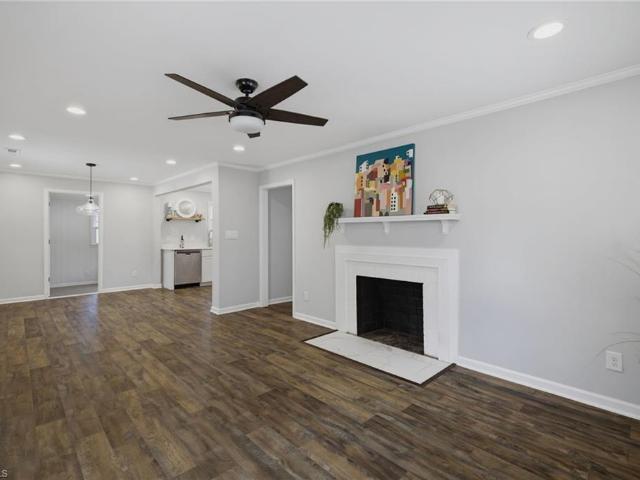 1109 Cleburne Street