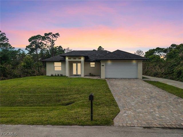 1109 Congress Ave, Lehigh Acres, FL 33972