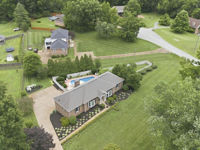 1109 David Dr