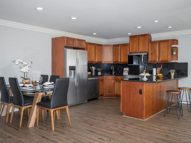 1109 Dolphin Lane 1109