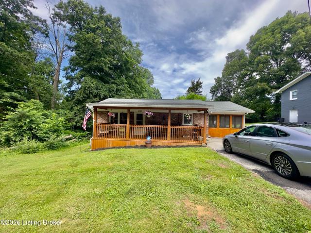 1109 Evelyn Dr
